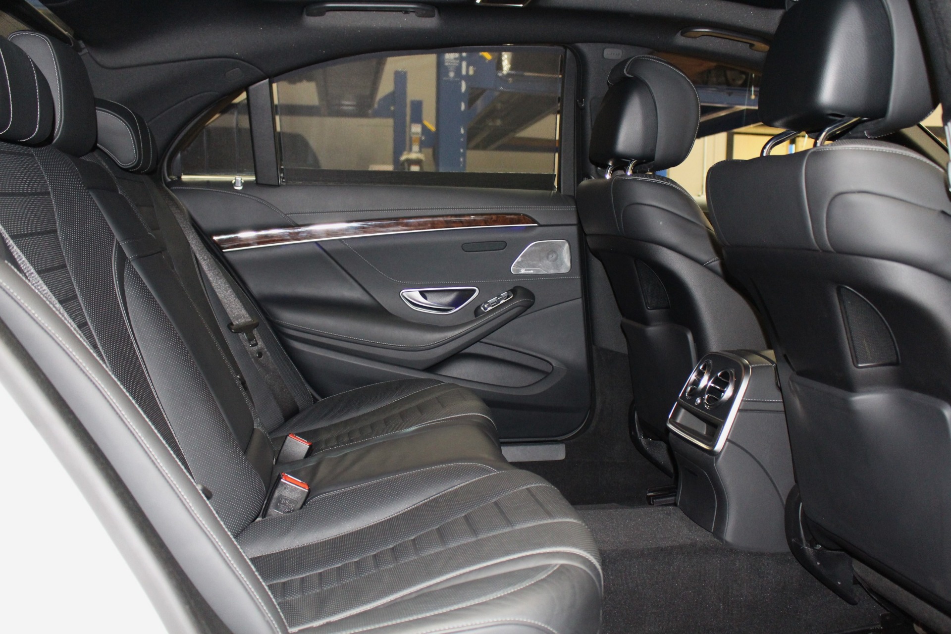 Mercedes S Class 2006 Interior